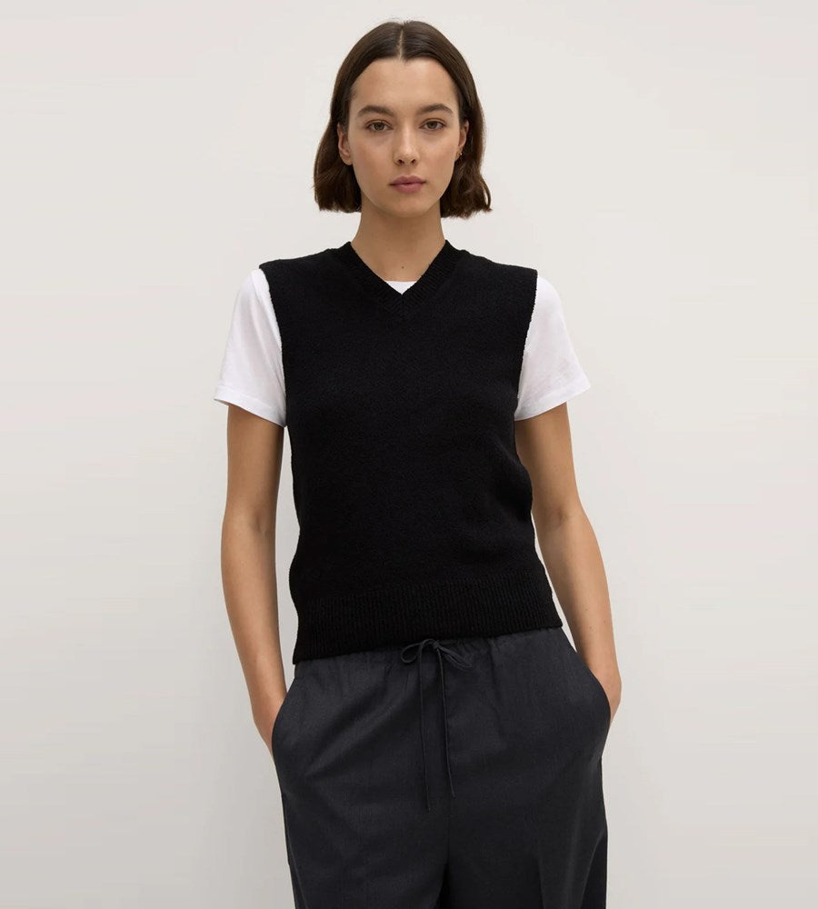 Assembly Label I Corby V-Neck Knit Top I Black